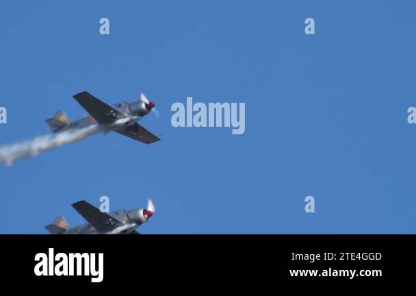 Two planes formation Stock Videos & Footage - HD and 4K Video Clips - Alamy