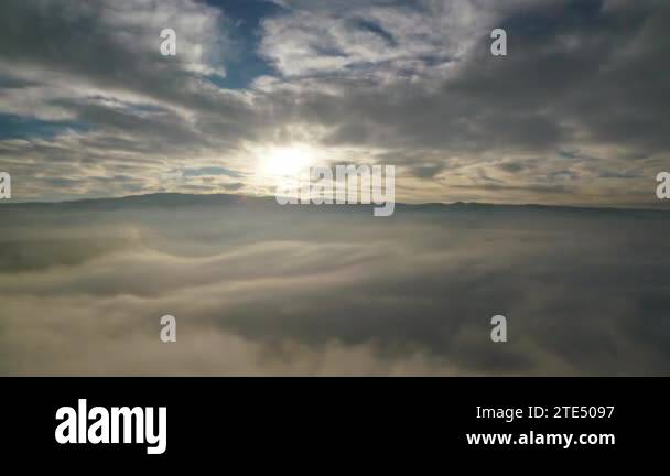 Flat stratus clouds Stock Videos & Footage - HD and 4K Video Clips - Alamy