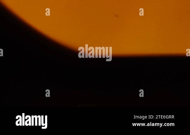 Amorphic yellow Realistic and organic camera Light Leaks and ...