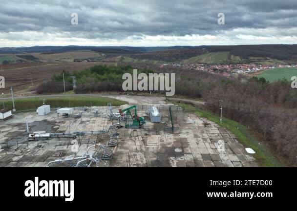 Pumpjack oil fracking crude extraction pump jack machine field, fossil ...