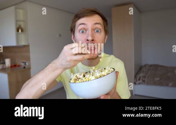 Geek popcorn Stock Videos & Footage - HD and 4K Video Clips - Alamy