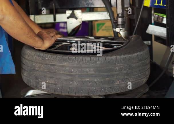 Rim machinery Stock Videos & Footage - HD and 4K Video Clips - Alamy