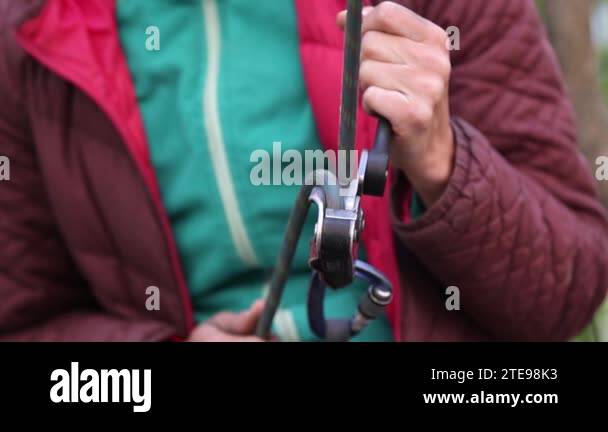 Rope descent system Stock Videos & Footage - HD and 4K Video Clips - Alamy
