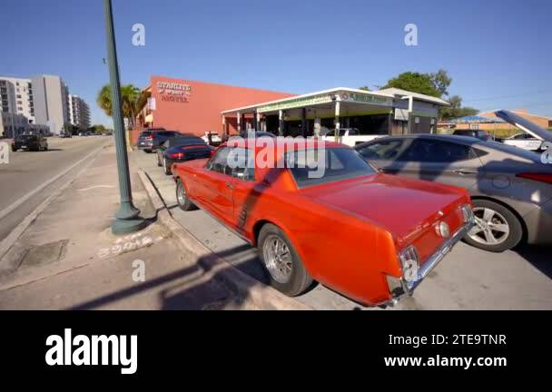 Windsor 289 Stock Videos & Footage - HD and 4K Video Clips - Alamy