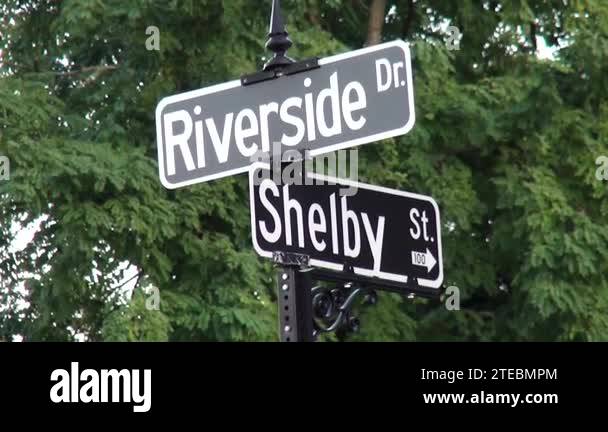 Drive in signs Stock Videos & Footage - HD and 4K Video Clips - Alamy