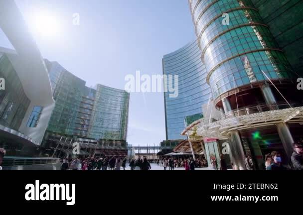 Milan building facades Stock Videos & Footage - HD and 4K Video Clips ...