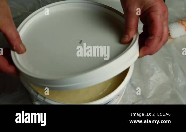 Tin of cream Stock Videos & Footage - HD and 4K Video Clips - Alamy