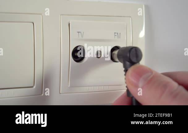 Cable broadcasting Stock Videos & Footage - HD and 4K Video Clips - Alamy