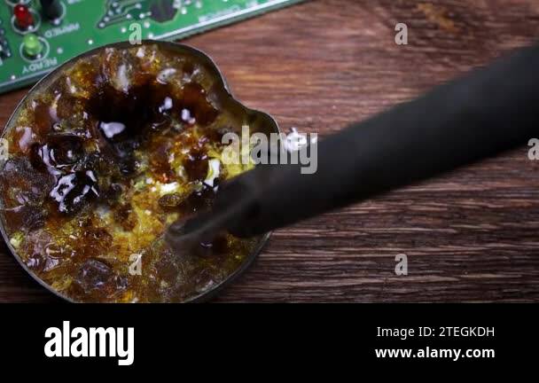 Solder cleaning Stock Videos & Footage - HD and 4K Video Clips - Alamy