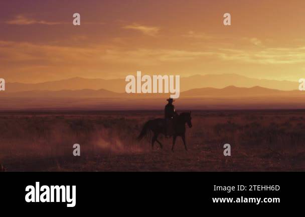 Cowboy open range Stock Videos & Footage - HD and 4K Video Clips - Alamy
