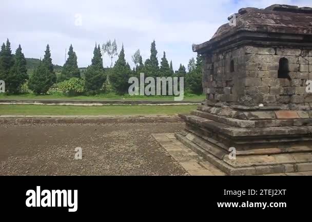 Holiday with wonderful Indonesia, Semar Temple in Dieng Temple Complex ...
