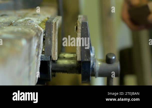 Manual clamping Stock Videos & Footage - HD and 4K Video Clips - Alamy