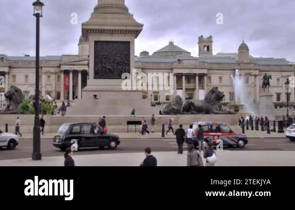 Cars drive around statue Stock Videos & Footage - HD and 4K Video Clips ...