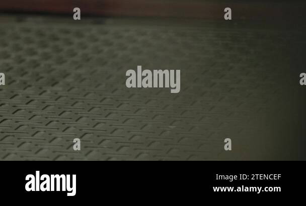 Die forming Stock Videos & Footage - HD and 4K Video Clips - Alamy