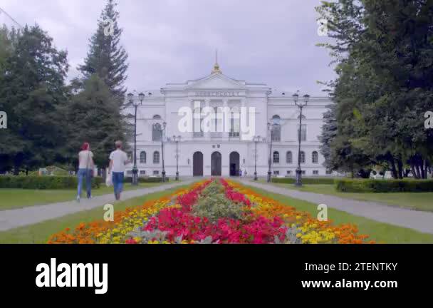 Cambridge lecture Stock Videos & Footage - HD and 4K Video Clips - Alamy