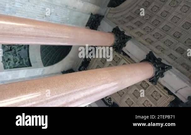 Facade detail corinthian columns of famous church Saint Isaacs ...