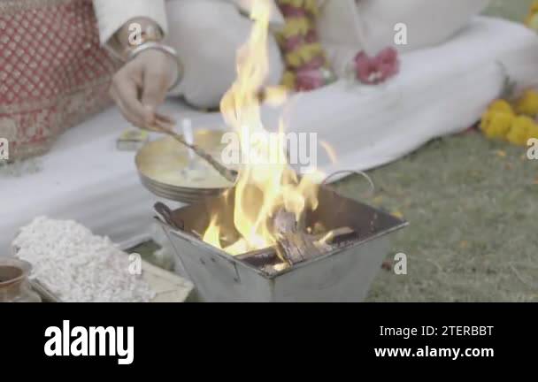 Rituals of an Indian Traditional wedding ceremony. Hinduism culture ...