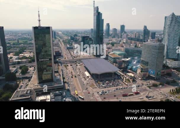 Warsaw varso tower Stock Videos & Footage - HD and 4K Video Clips - Alamy