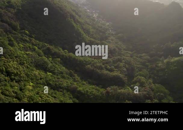 Tropical Mountain Sunset of Tantalus and Pauoa Valley on Oahu, Hawaii ...