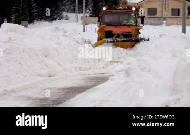 Snow removal machine clearing Stock Videos & Footage - HD and 4K Video Clips - Alamy