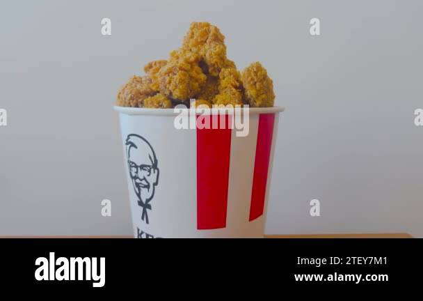 Kfc bucket chicken Stock Videos & Footage - HD and 4K Video Clips - Alamy