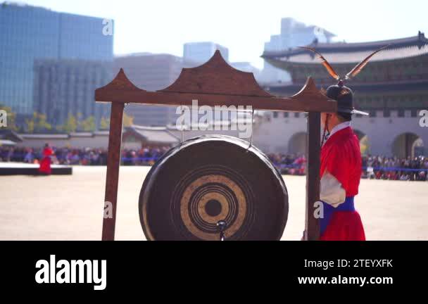 Korean gong Stock Videos & Footage - HD and 4K Video Clips - Alamy