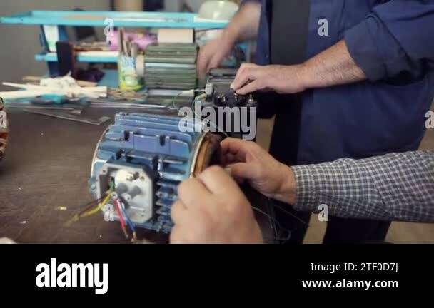 checking the generator for operation, start the generator, winding ...