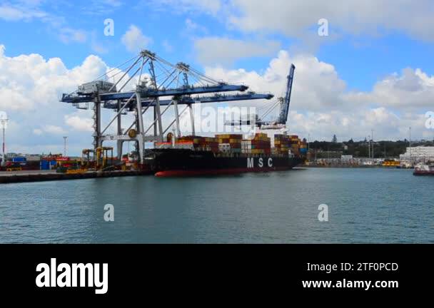Ports auckland container cranes Stock Videos & Footage - HD and 4K ...