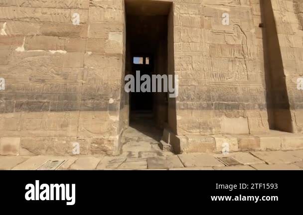 Woman isis Stock Videos & Footage - HD and 4K Video Clips - Alamy