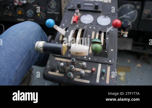 Pilot push thrust lever handle for takeoff a old plane in the cockpit ...