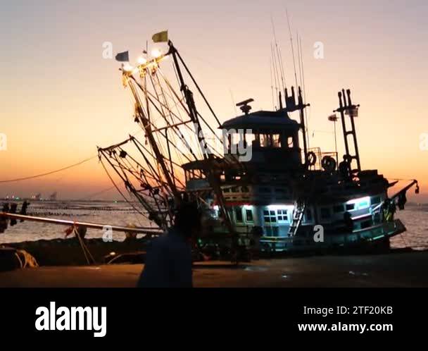 Jetty lighting Stock Videos & Footage - HD and 4K Video Clips - Alamy
