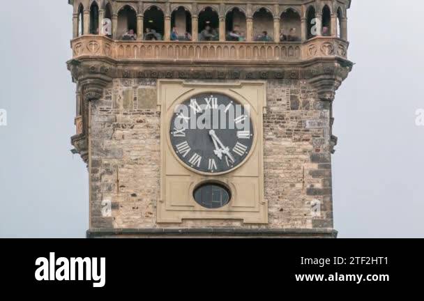 Clock tower figures Stock Videos & Footage - HD and 4K Video Clips - Alamy