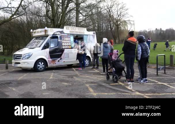 Ice cream van and queue of children Stock Videos & Footage - HD and 4K ...
