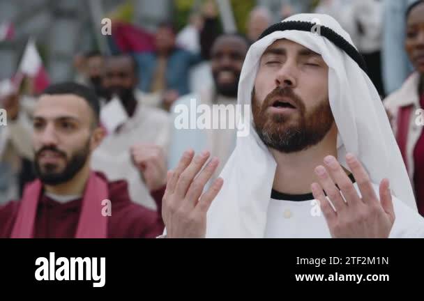 Man cheering stadium Stock Videos & Footage - HD and 4K Video Clips - Alamy