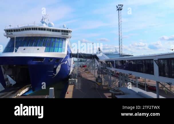 Boarding walkways Stock Videos & Footage - HD and 4K Video Clips - Alamy