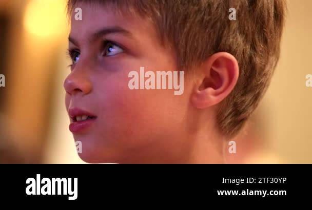 Real life child reaction watching movie screen Stock Video Footage - Alamy