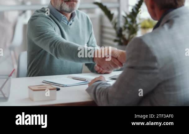 Business handshake desk Stock Videos & Footage - HD and 4K Video Clips ...