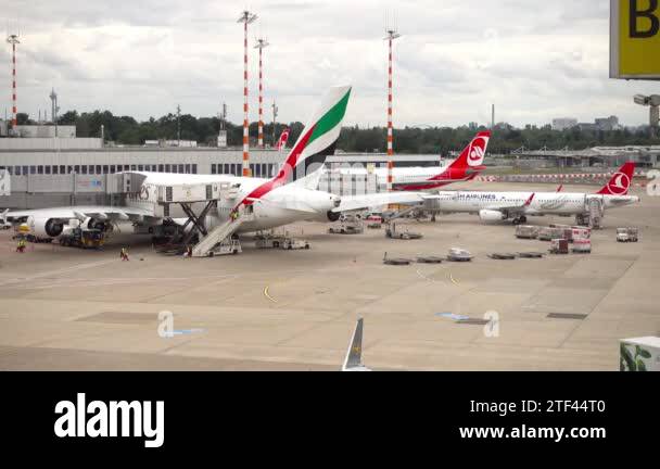 Emirates a380 boarding gate Stock Videos & Footage - HD and 4K Video ...