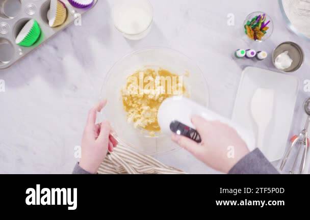 Step by step. Process of making vanilla cupcakes with Italian ...