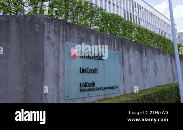 Uni architecture Stock Videos & Footage - HD and 4K Video Clips - Alamy