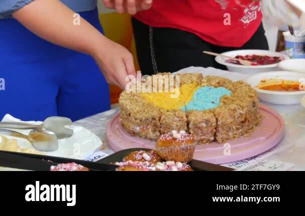Germany cake shop Stock Videos & Footage - HD and 4K Video Clips - Alamy