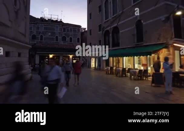 Hyperlapse Walk through the Narrow Labyrinths of the Streets of Venice ...