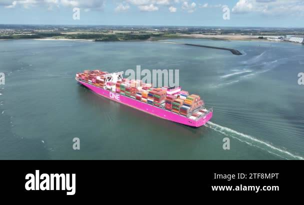 Open top cargo vessel Stock Videos & Footage - HD and 4K Video Clips ...