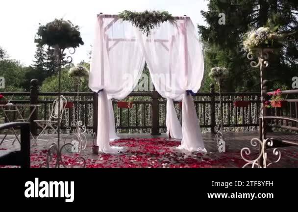 Unity arch Stock Videos & Footage - HD and 4K Video Clips - Alamy