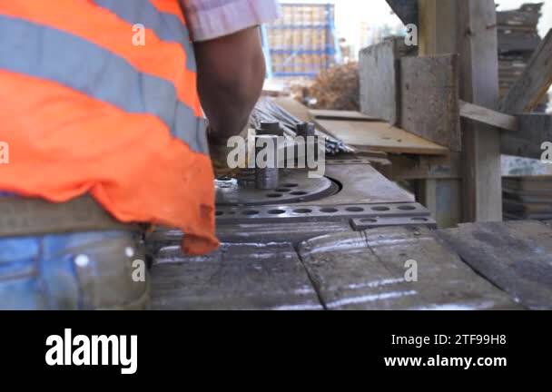 Steel worker illustration Stock Videos & Footage - HD and 4K Video ...