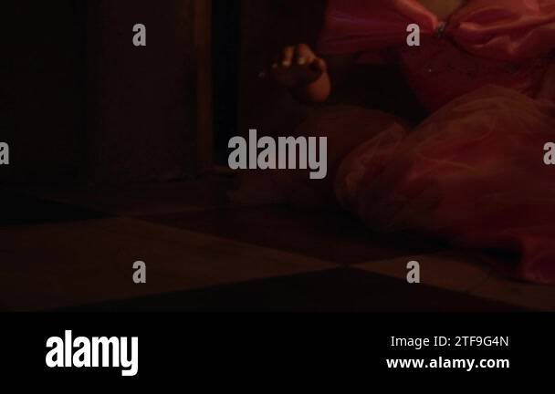 A Queen fainted on the floor after eating a poisoned meal from her ...