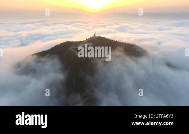 8K 7680x4320 60p.World's highest mosque above the clouds.Islamic azan ...