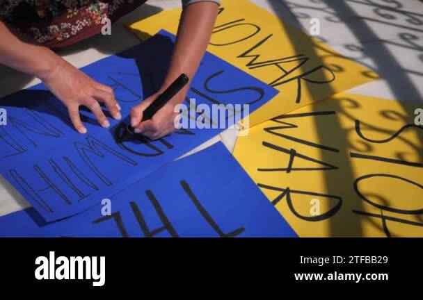 Message on placard Stock Videos & Footage - HD and 4K Video Clips - Alamy