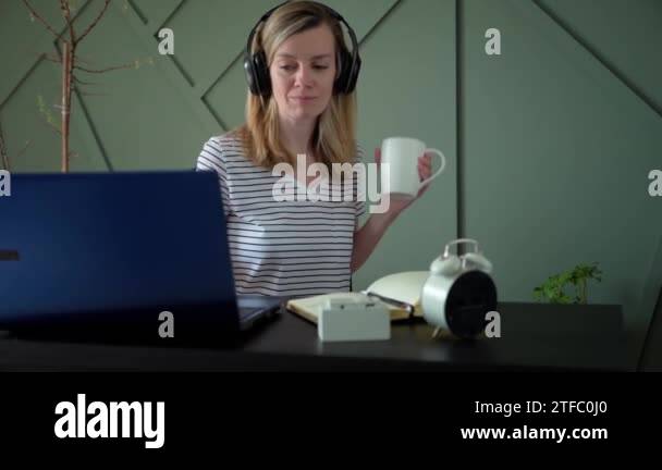 Remotely workplace Stock Videos & Footage - HD and 4K Video Clips - Alamy