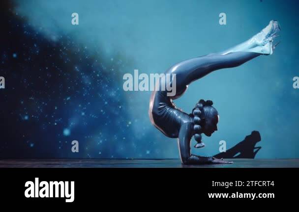 Contortionist on stage Stock Videos & Footage - HD and 4K Video Clips ...